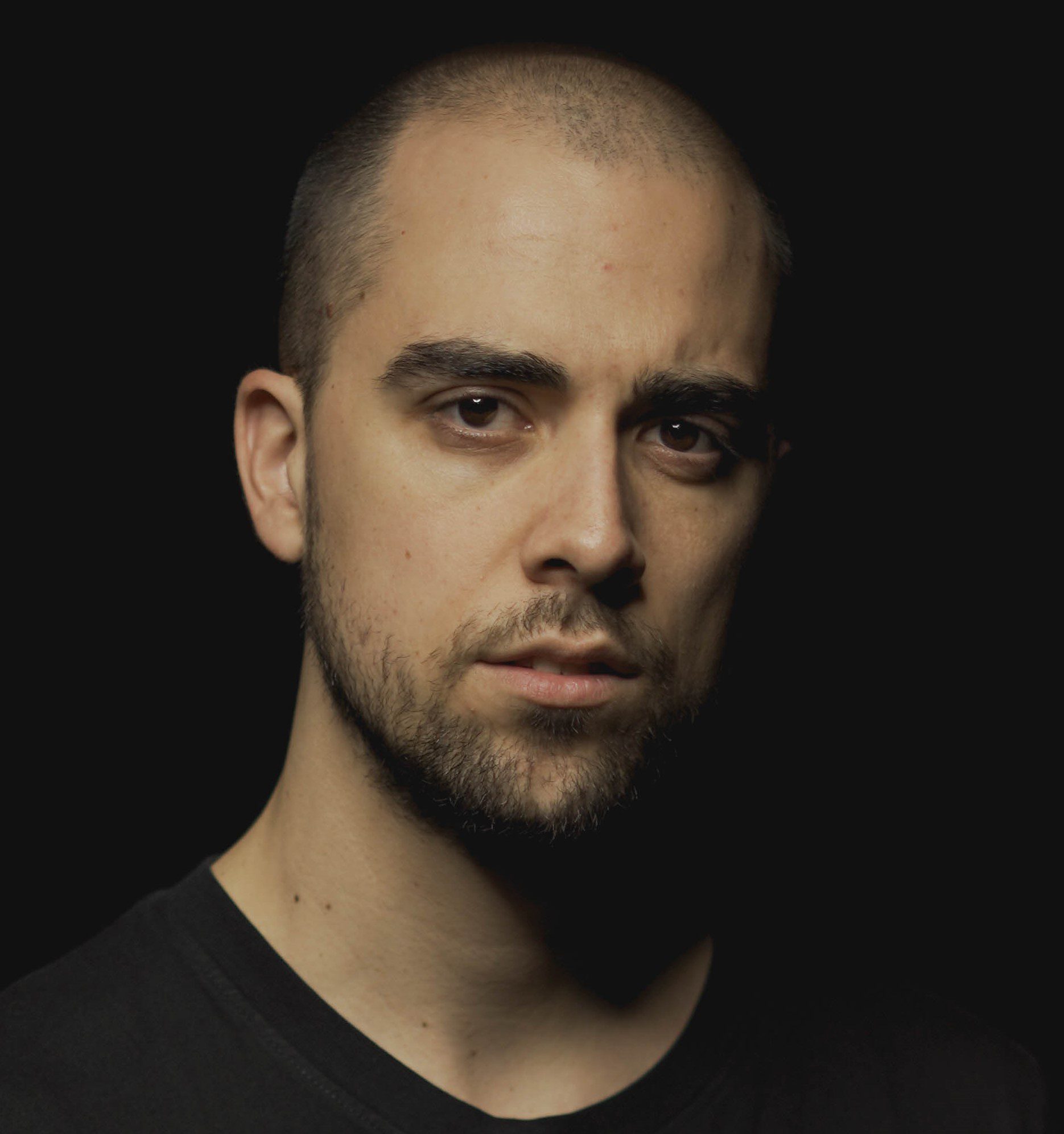 Carlos Manrique | Artfy